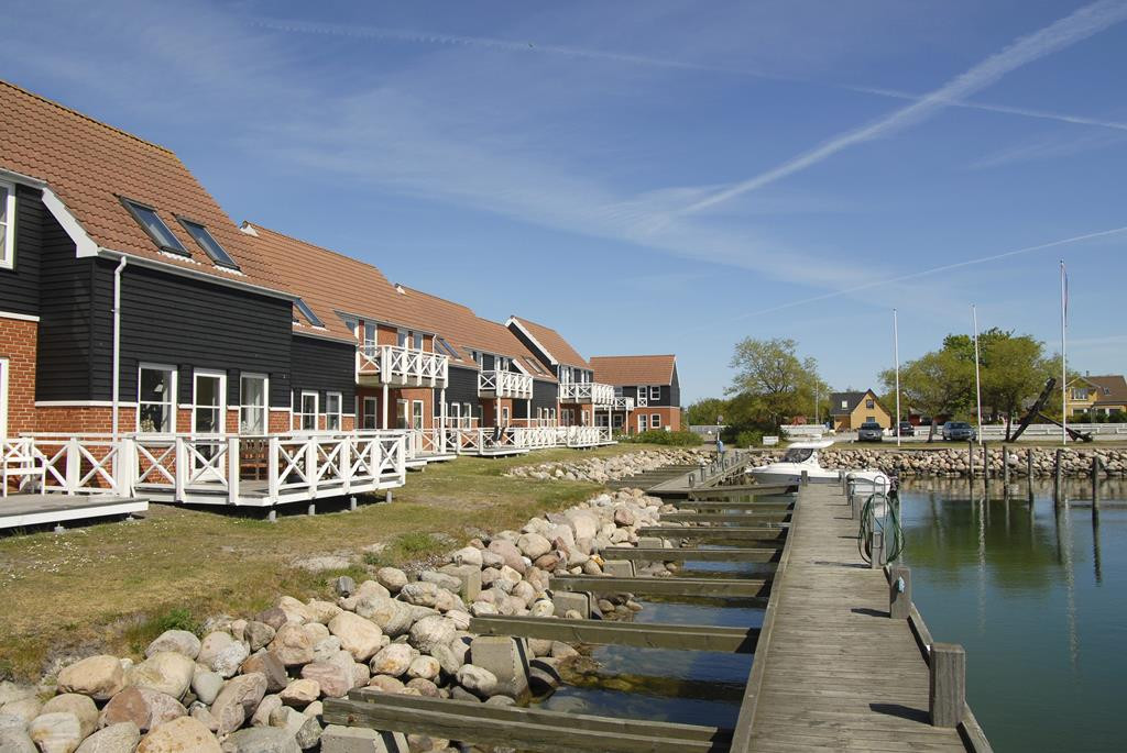 Danland Klintholm Marinapark (Østersøen, Møn Feriecenter) boek je ...