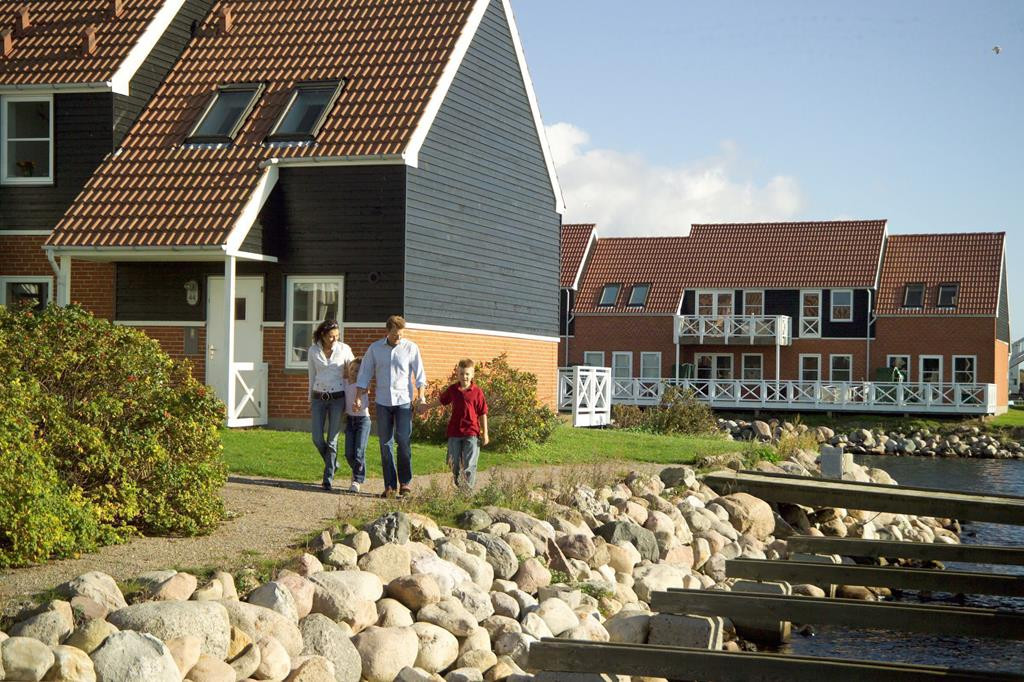 Danland Klintholm Marinapark (Østersøen, Møn Feriecenter) boek je ...